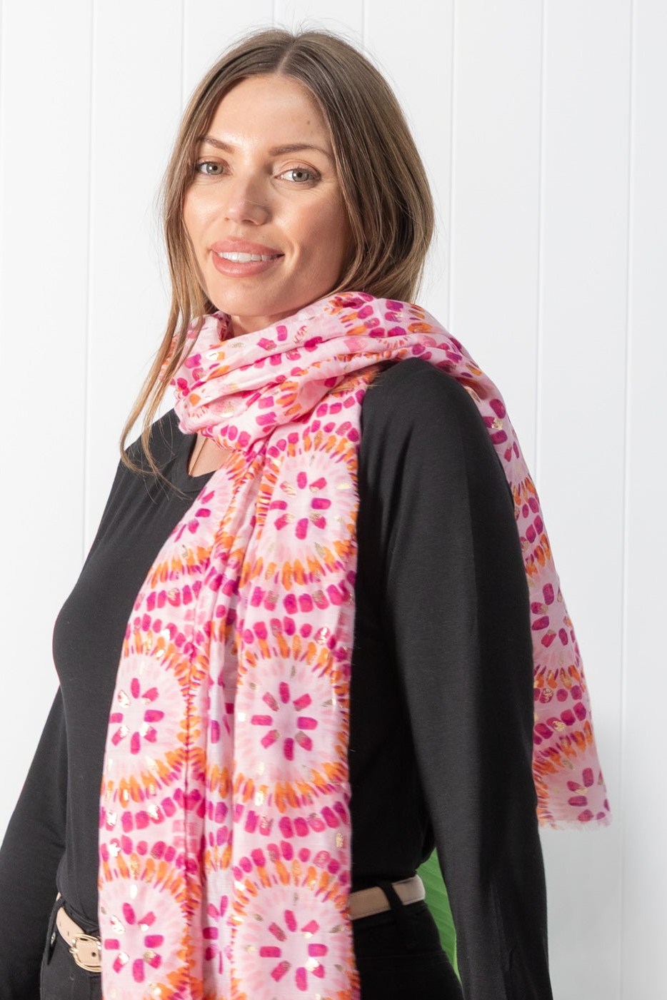 Lilly Scarf – TLS That Little Something